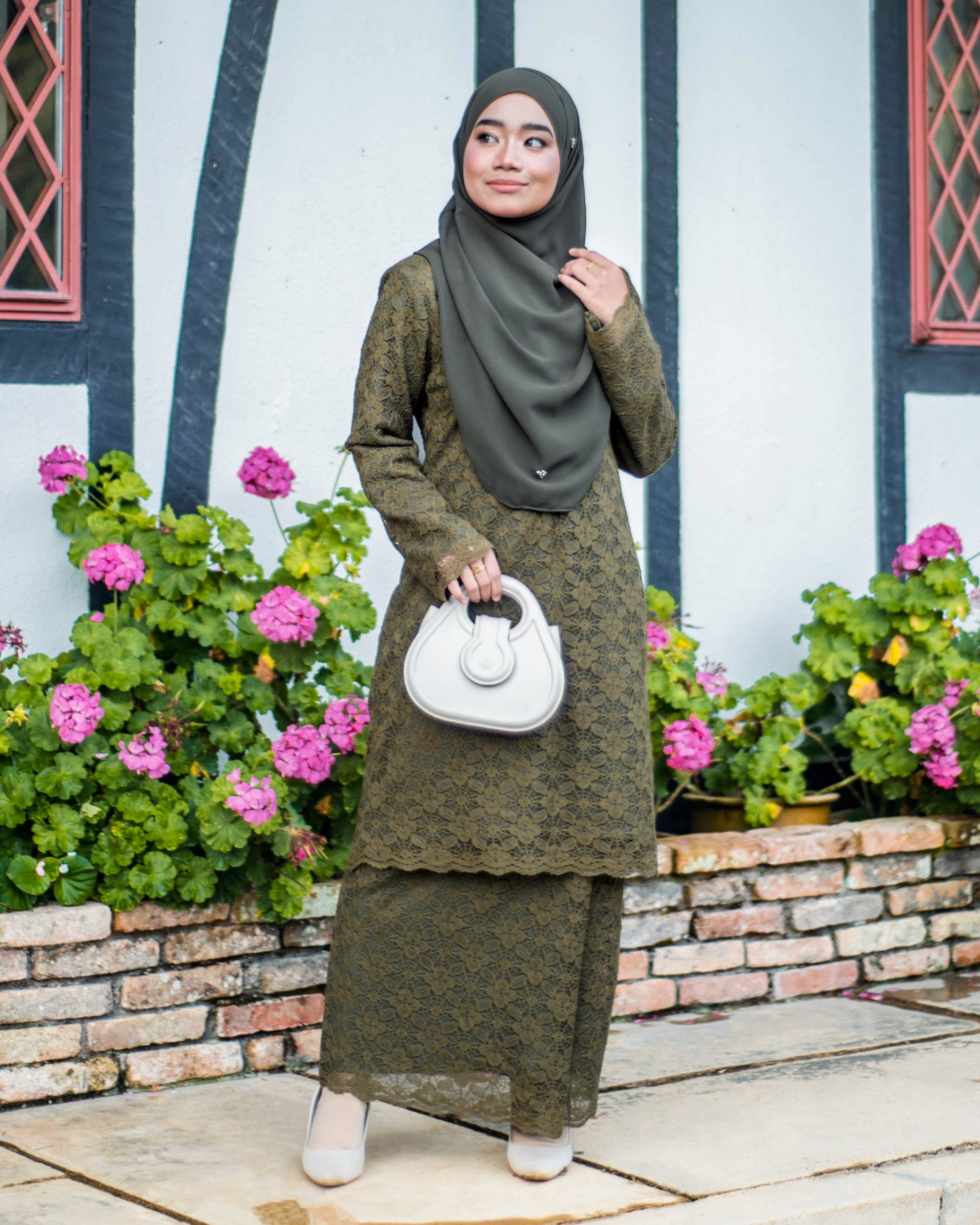Baju Kurung Lace Donna - Olive Green - Kualiti Designer, Harga Luarbiasa