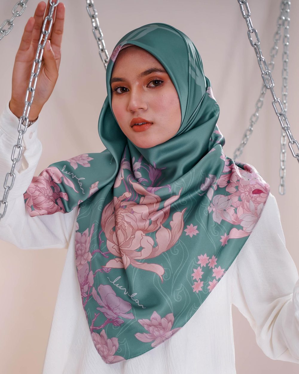 Tudung Bawal Satin Madonna - Medellin - Kualiti Designer, Harga Luarbiasa